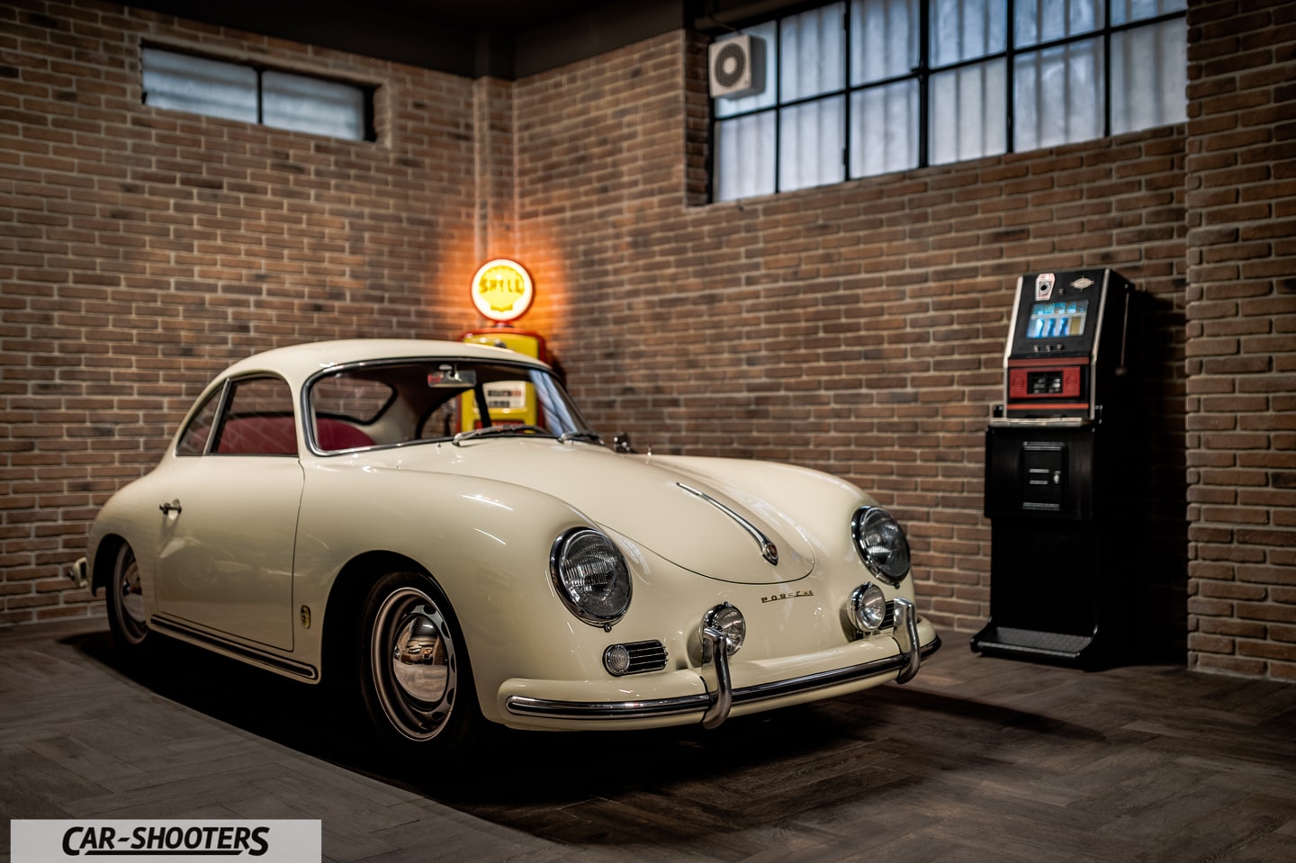 The Porsche Classic dream garage!