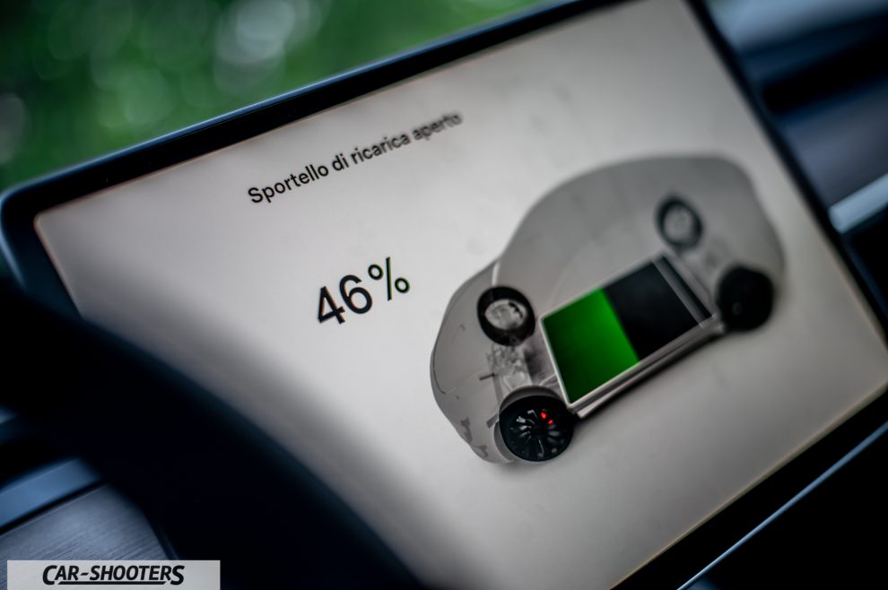 Tesla Model Y Performance: la variante sportiva! - Prova su Strada